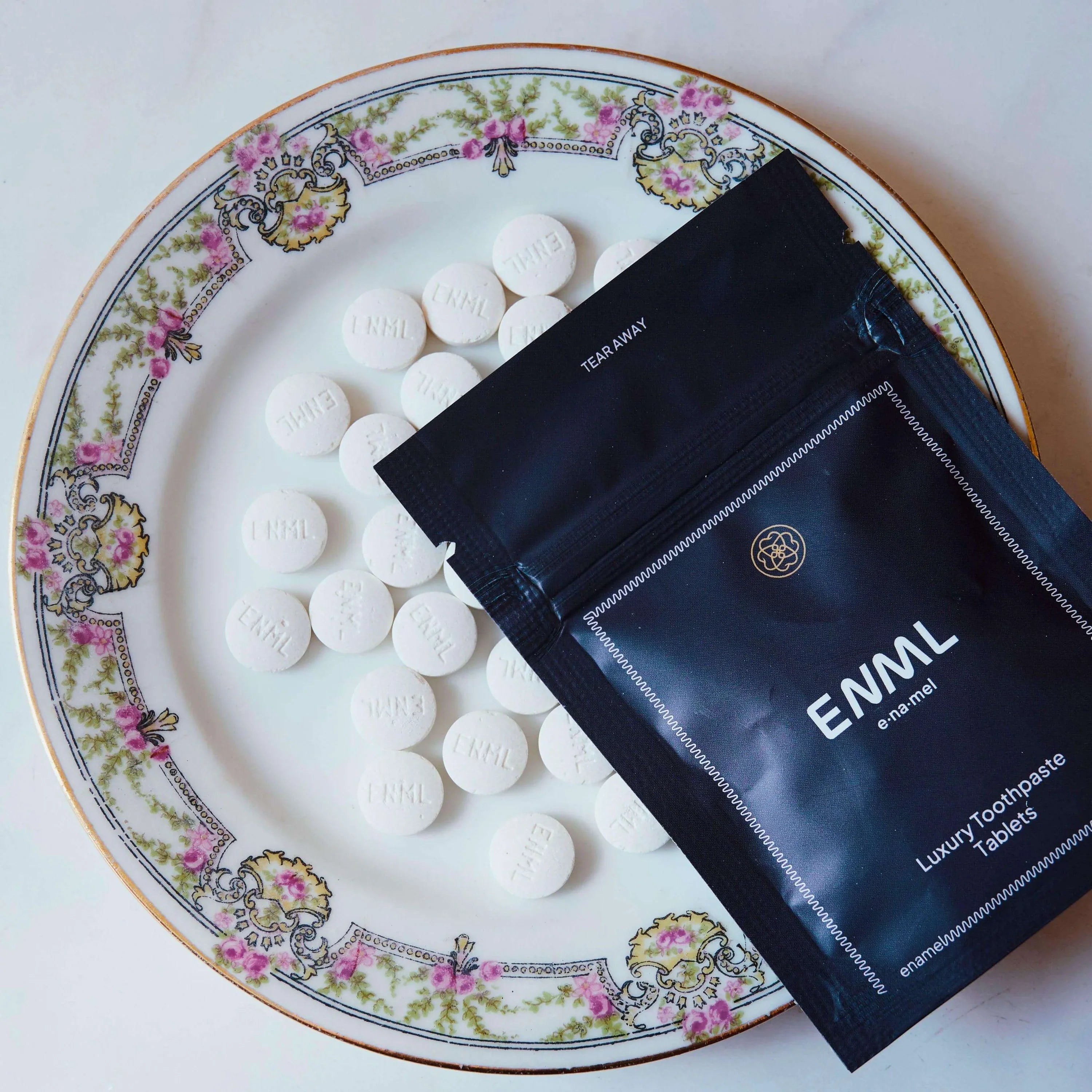 What Ingredients are in Toothpaste Tablets? – ENML